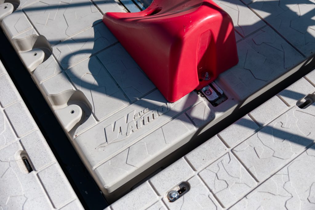 Wave Armor Docks in Canada - Dock Stop